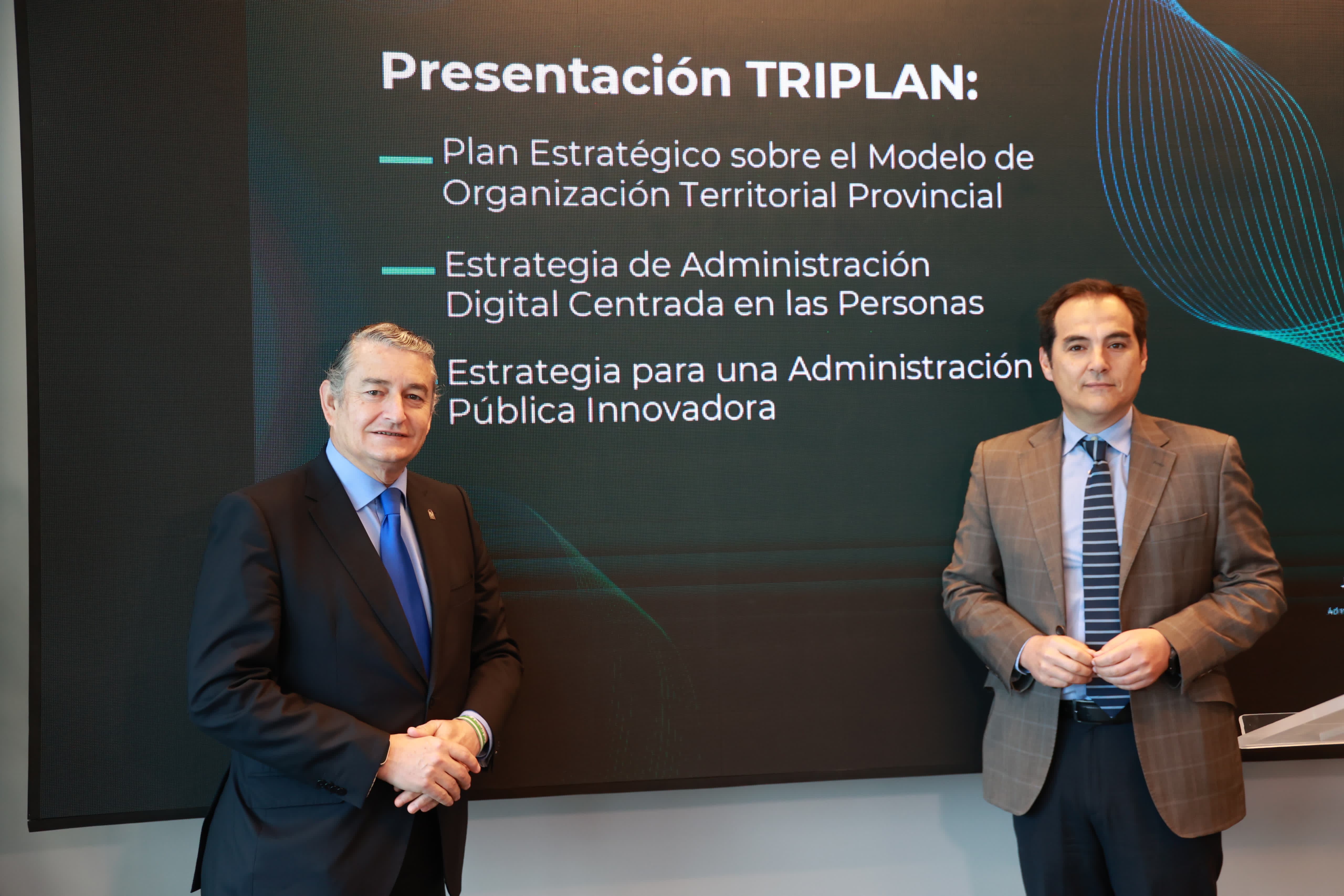 La Junta presenta el 'Triplán' para modernizar y digitalizar la ...